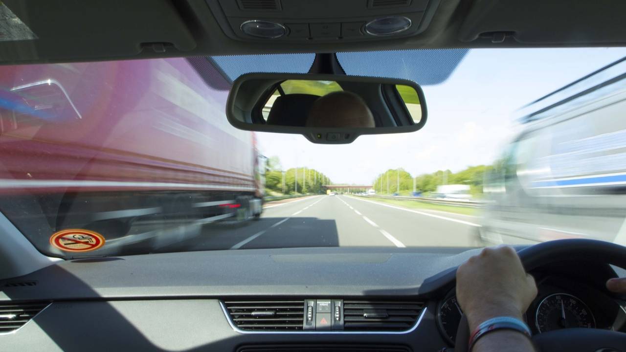 Courtesy Vans - Courtesy hire van after an accident. Non fault courtesy ...